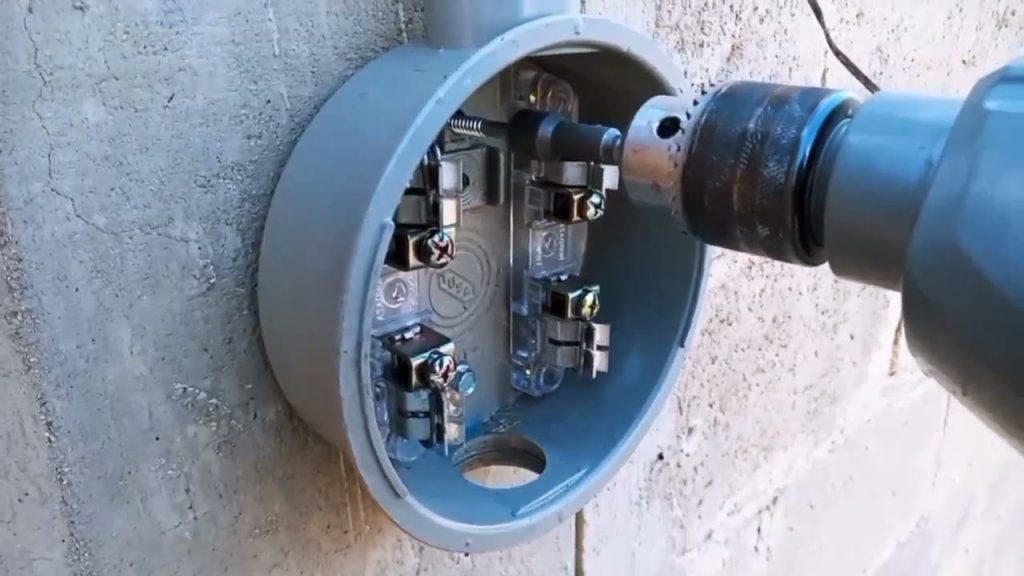 Es correcta la forma "vara alta" o "bara alta" en español